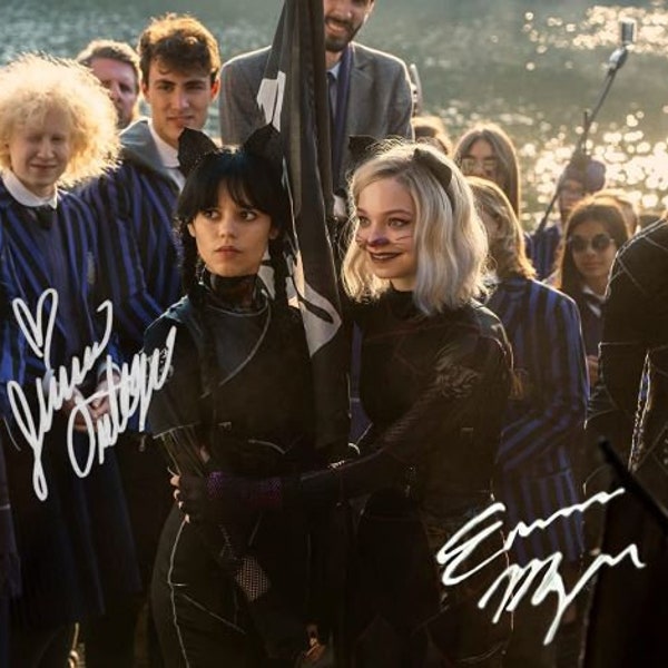 Emma Myers Autograph - Etsy