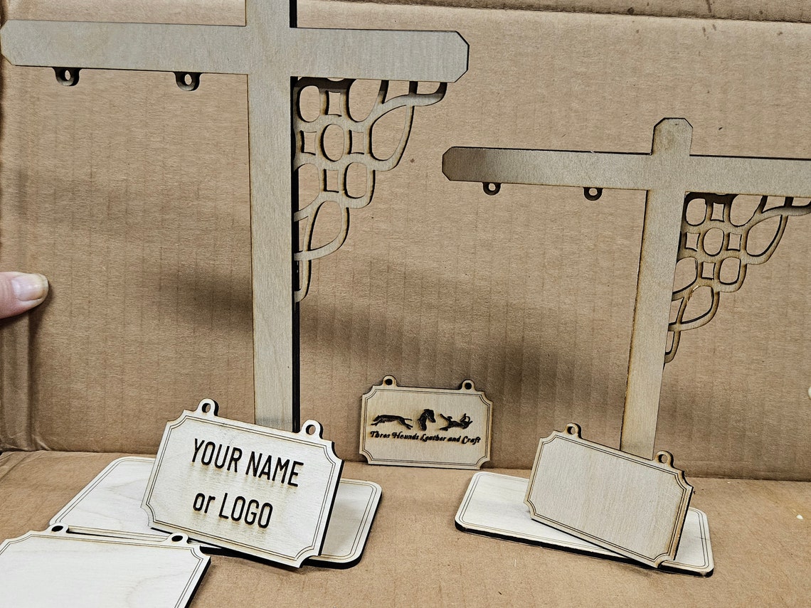 Custom Mini Signpost - Choice of Wood / Cardboard, and Size - Etsy