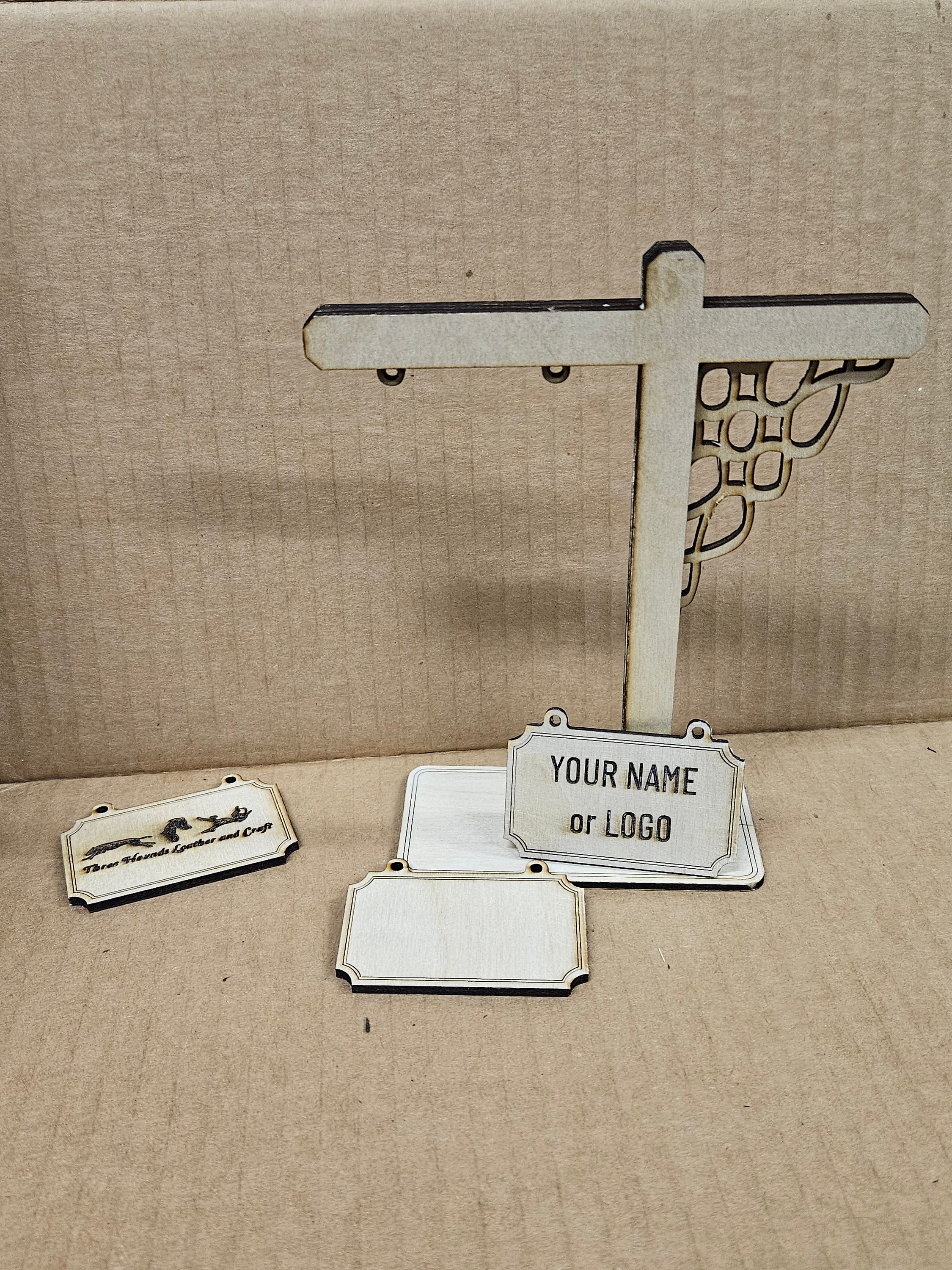 Custom Mini Signpost - Choice of Wood / Cardboard, and Size - Etsy