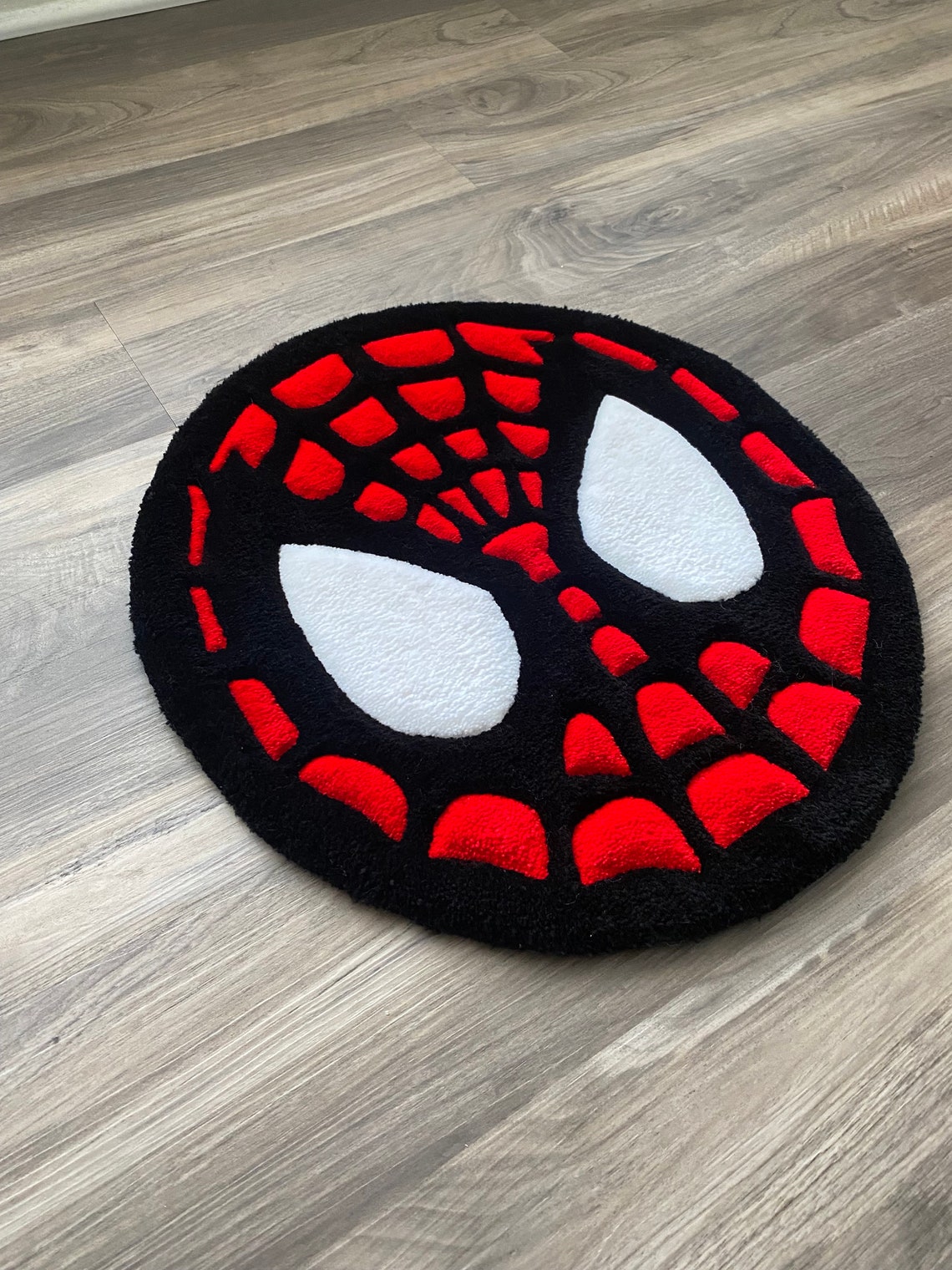 M.T.O Spidey Face Custom Tufted Rug - Etsy