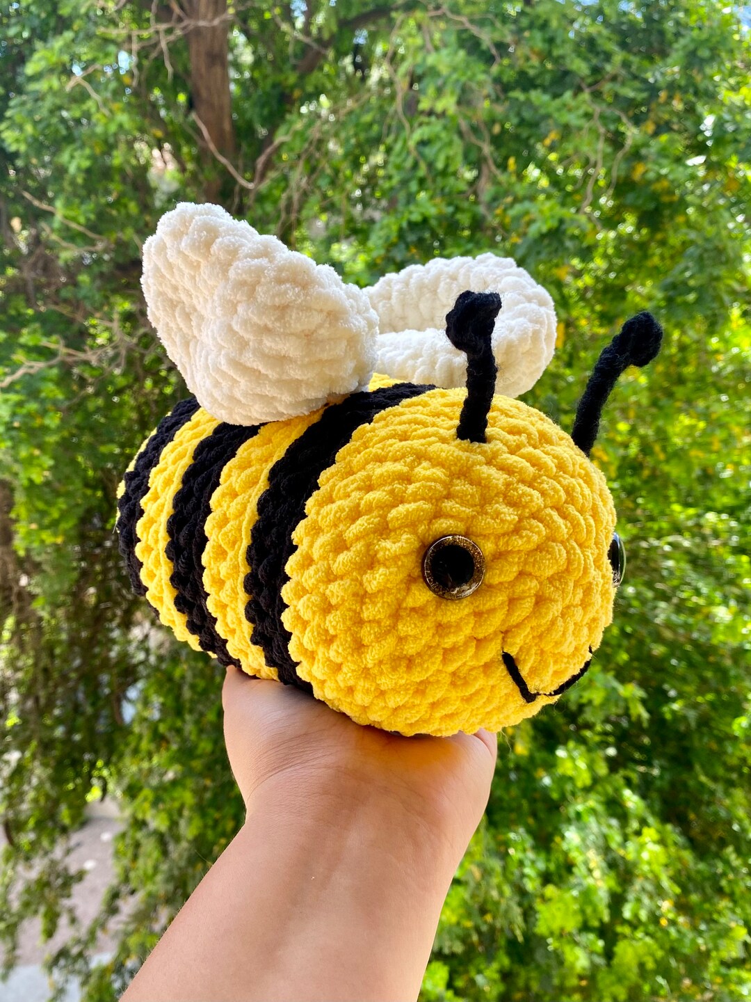 Crochet Bumble Bee Plushie - Custom Sizes Available! - Etsy