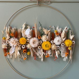 Gold Hoop With Dried Flowers on a Jute Twine. Minimalist Wreath in ...