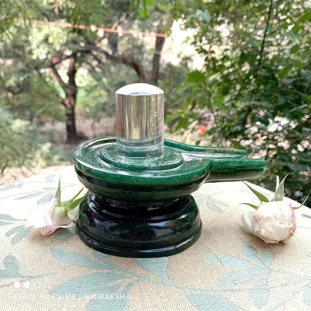 Green Jade Yoni Base Crystal Shivling, Sphatik Shiva Lingam, Banlingam ...