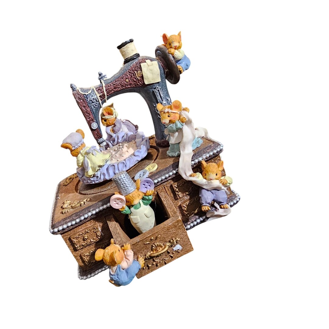 Vintage San Francisco Music Box Cute Sewing Mice Music Box Working - Etsy