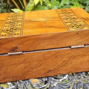 Small Victorian Walnut Inlaid Table Box 9x 6 X 4 - Etsy