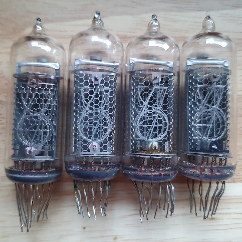 4 tube nixie tube clock - Etsy.de