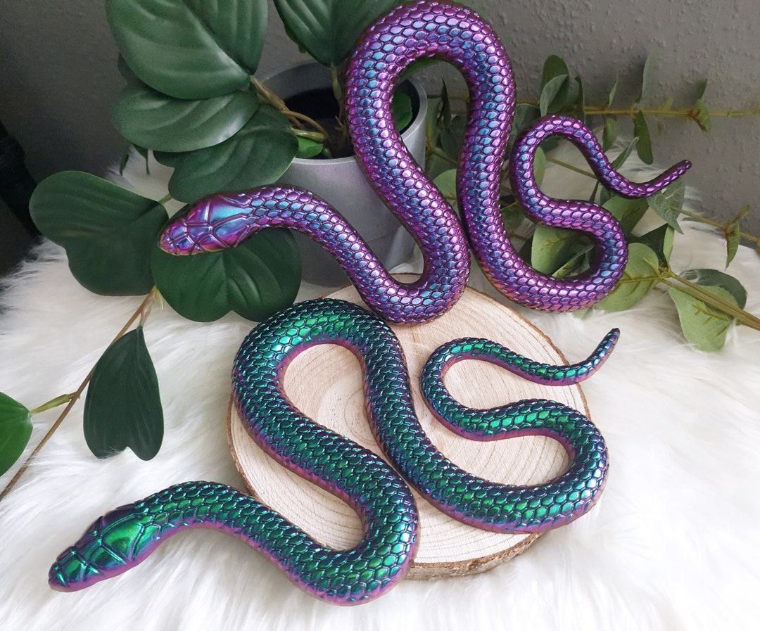 Handmade Resin Snake Figurine, Resin Decoration, Unique Gift, Made With Epoxy Resin, Color ...