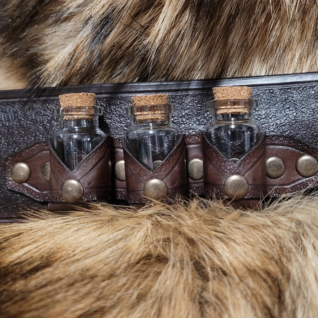 Leather Potion Holder for Dnd – Handmade Potion & Vial Holster, LARP ...