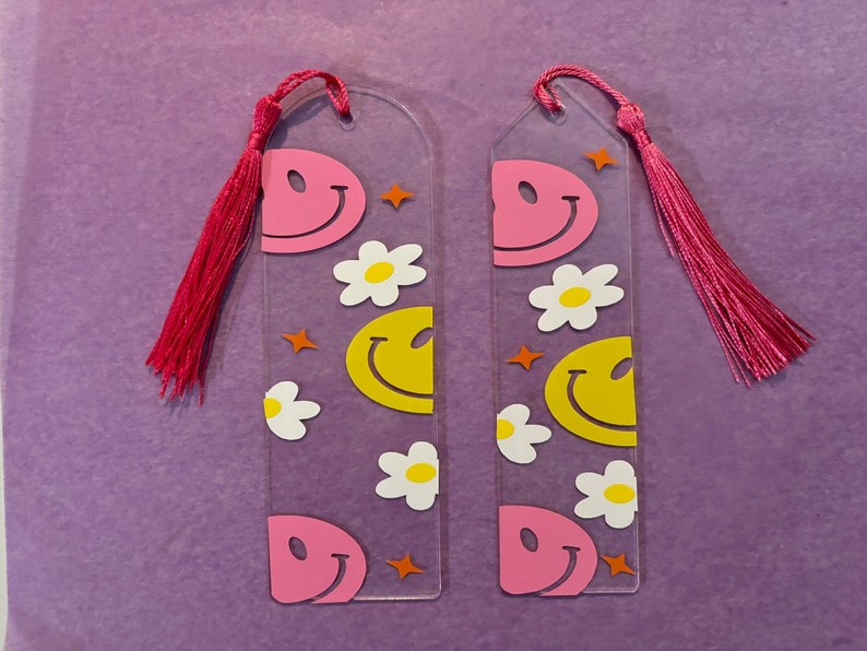 Smiley Face Daisy Acrylic Bookmark - Etsy