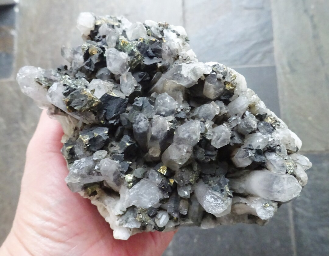 Rare Cornish Mineral Specimen. Quartz & Chalcopyrite, West Caradon Mine ...