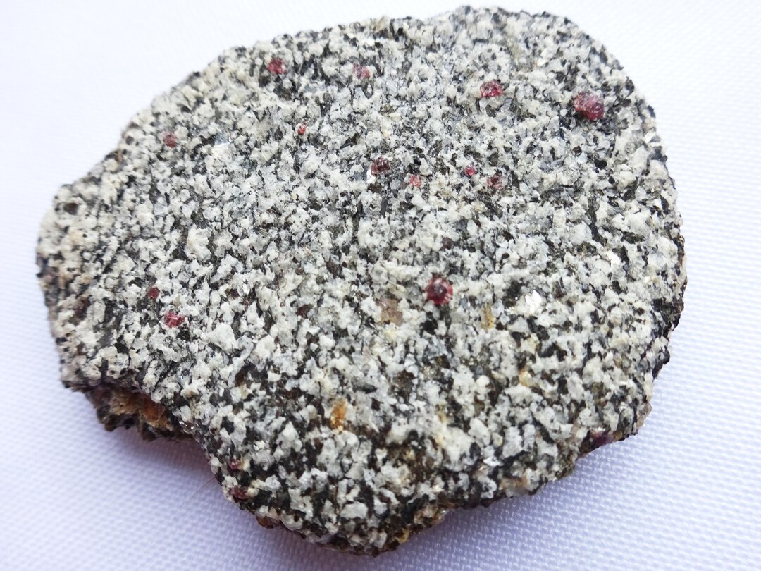 Pyrope Almandine Garnet in Mica Schist / Garnet Gneiss Specimen ...