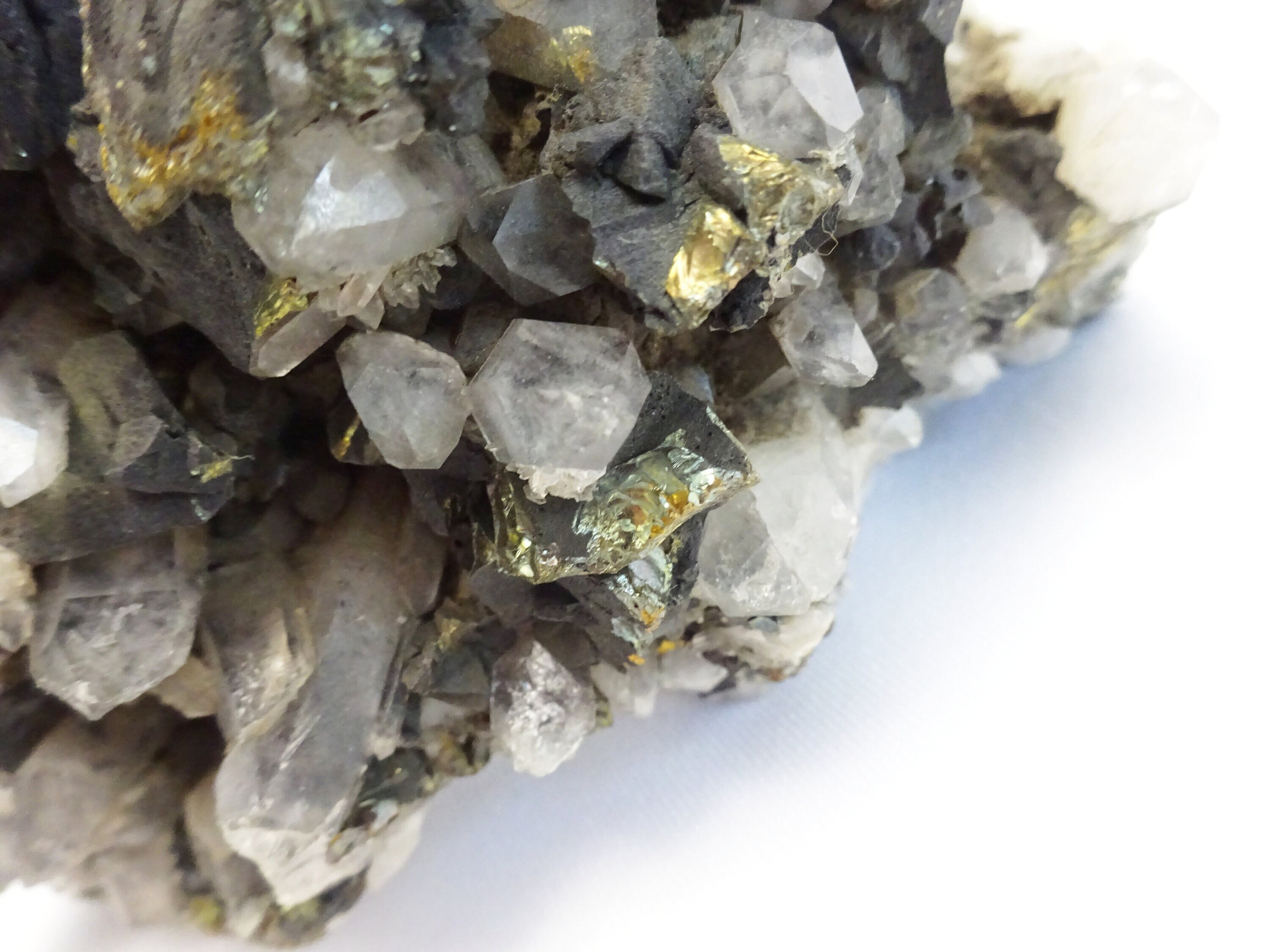 Rare Cornish Mineral Specimen. Quartz & Chalcopyrite, West Caradon Mine ...