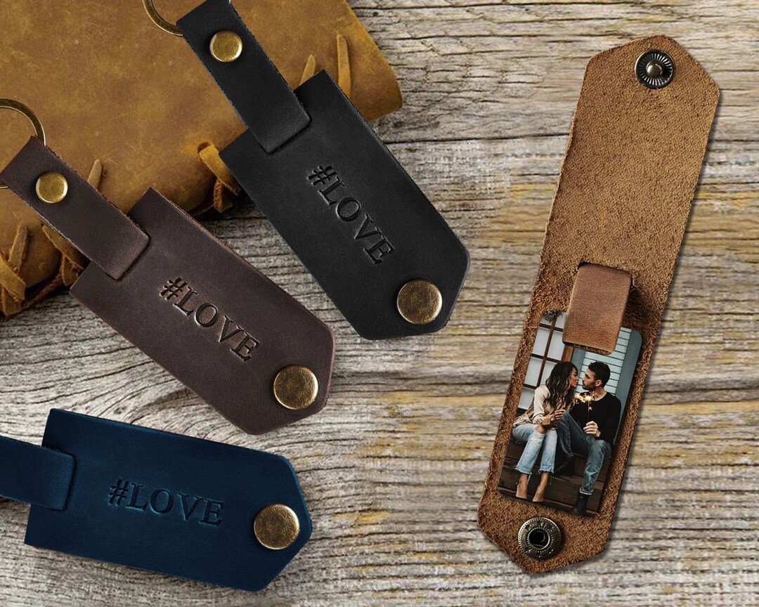 Engraved Key Holder With Your Photo, Personalized Photo Keychain ...