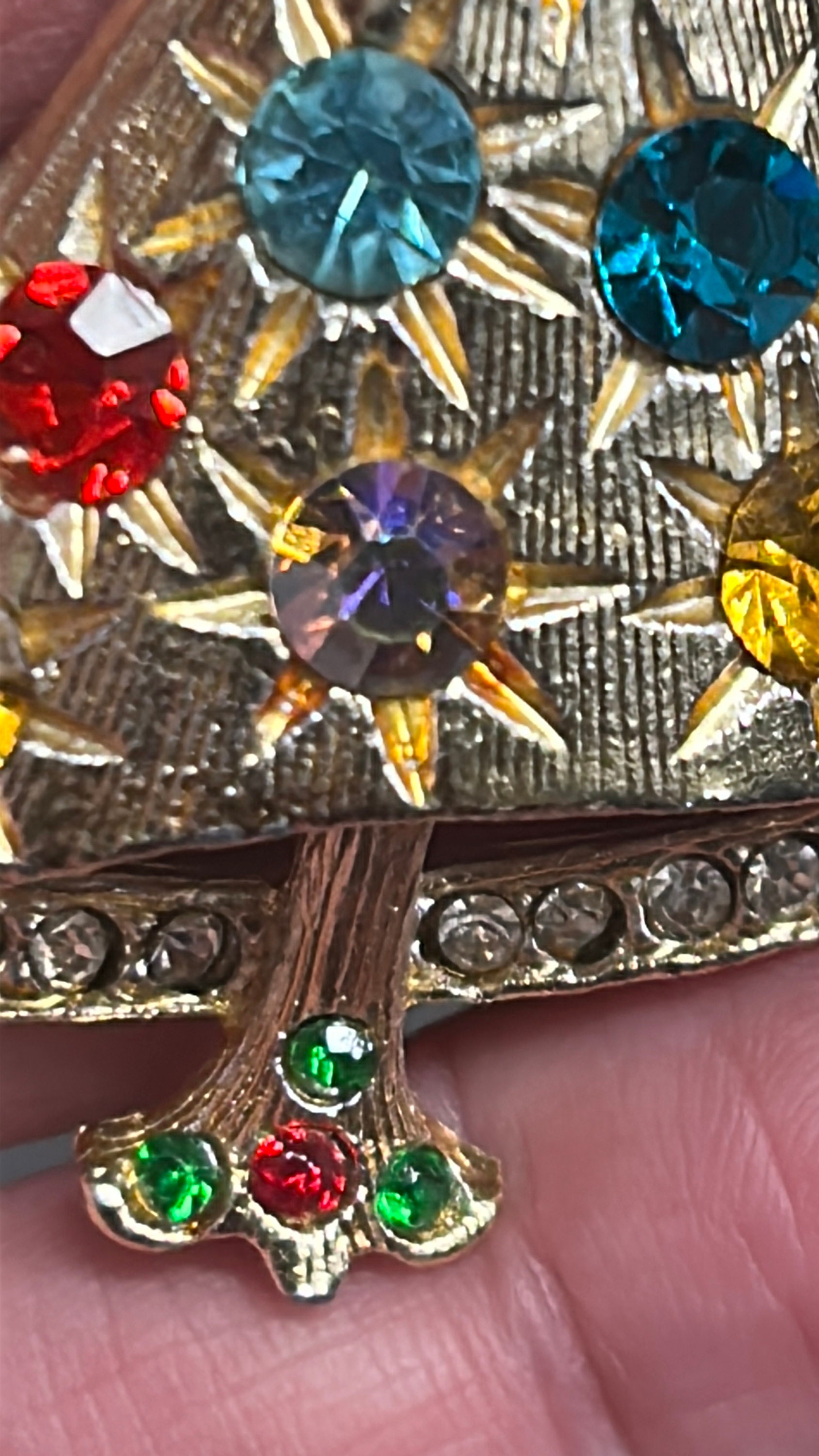 Vintage Gold Tone Starburst Multi Colored Rhinestone Christmas Tree ...