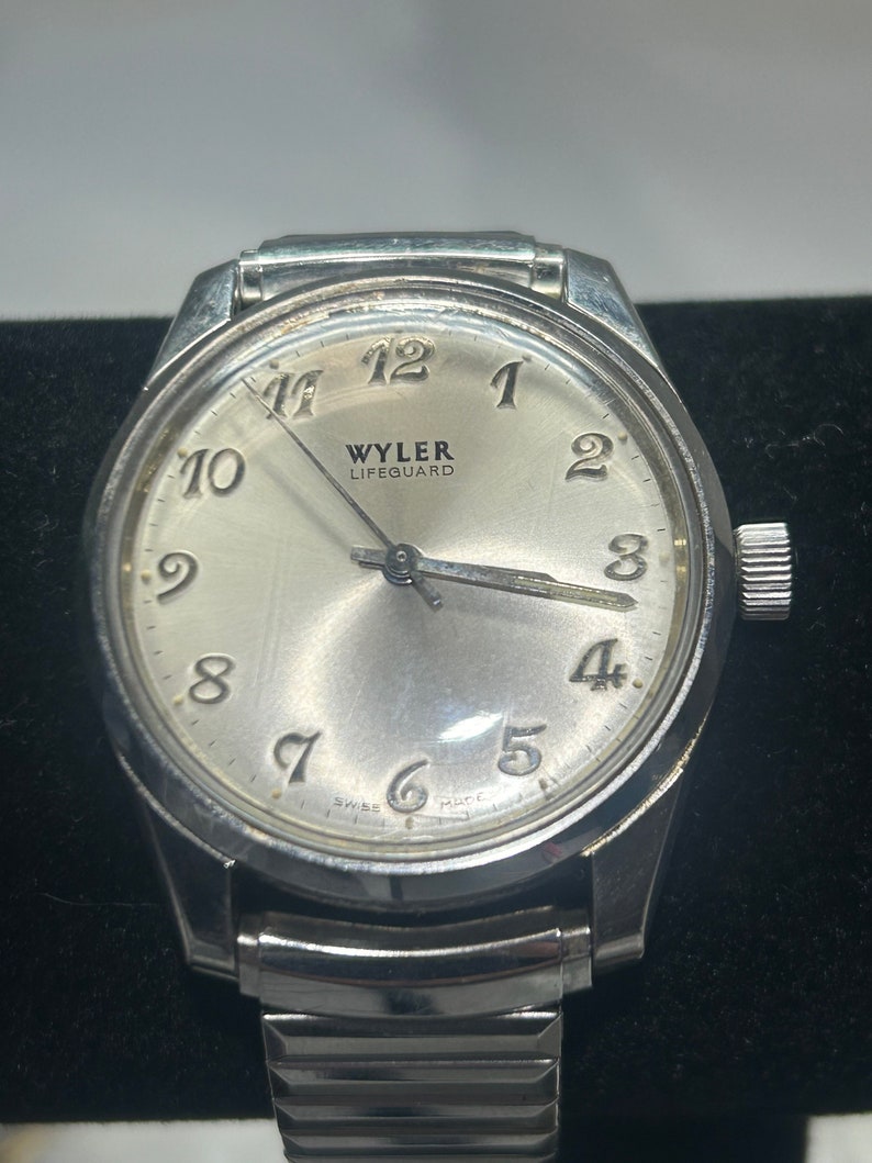 Vintage Men’s Wyler Lifeguard Manual-wind Stainless Steel Watch 1327 ...
