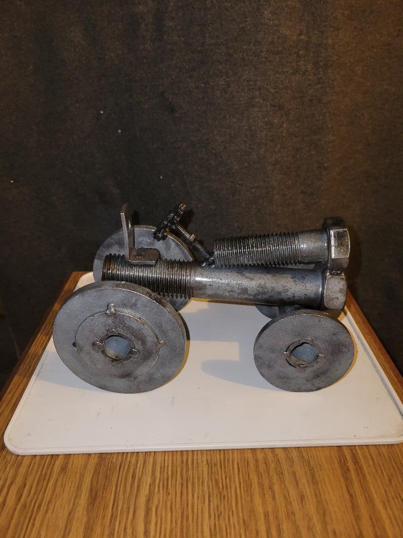 Metal Junk Art Tractor - Etsy