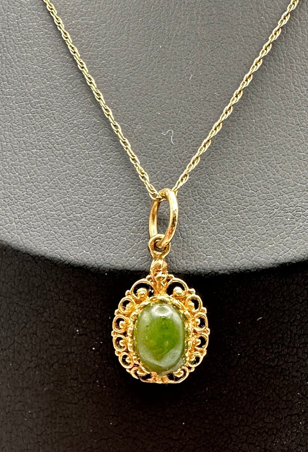 Vintage 14k Yellow Gold Nephrite Green Jade Pendant Necklace - Etsy