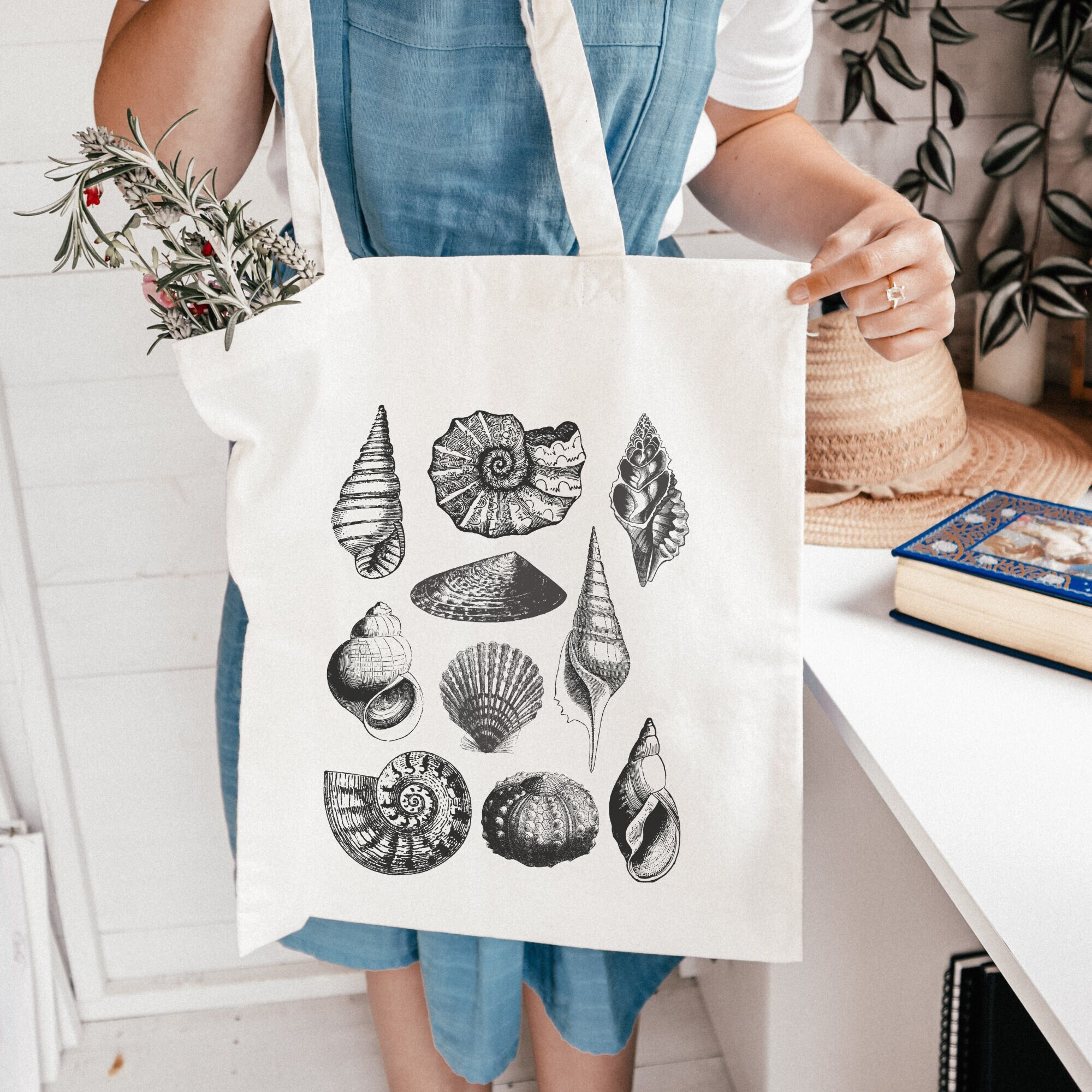 Retro Seashells Tote Bag, Spring Cottagecore Tote Bag, Shell Summer ...