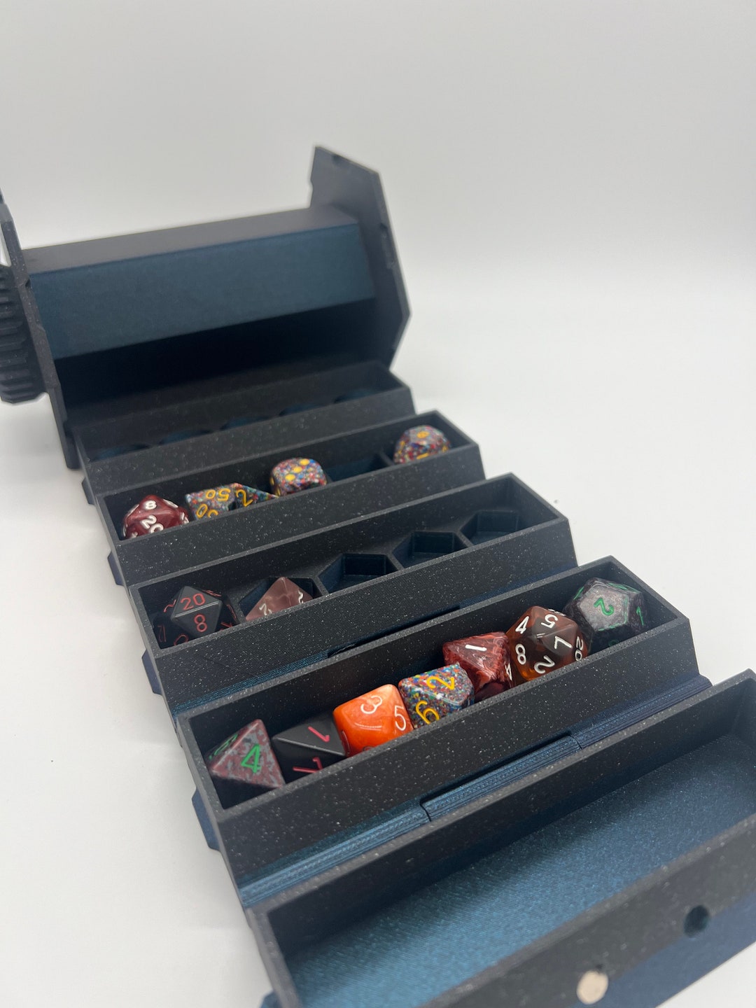Roll up Dice Storage Box Small (30+ Dice) - Dungeon & Dragons - Dice ...