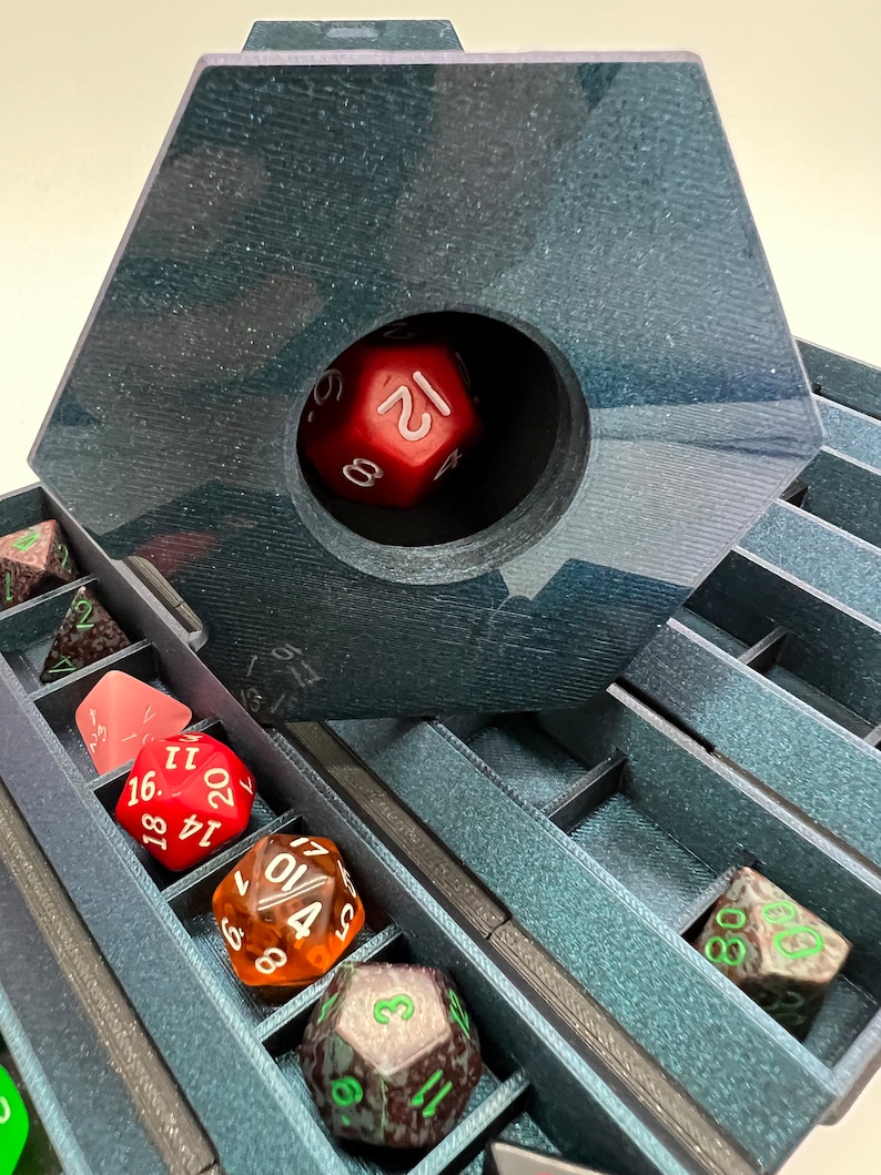 Roll up Dice Storage Box for 42 Dice Dungeons & Dragons Dice Game ...