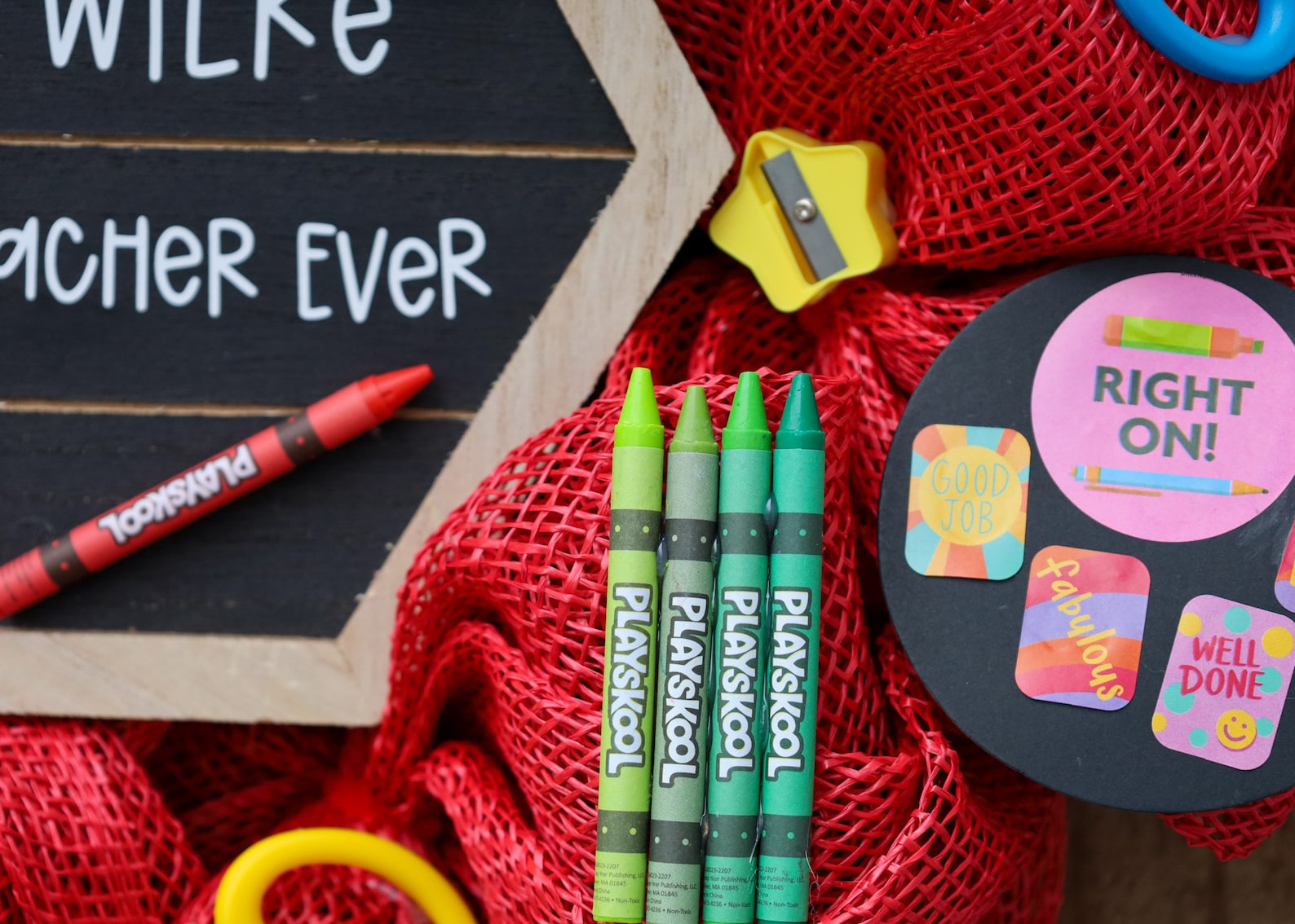 Personalized School Supply Wreath for Teacher, Back to School Classroom ...