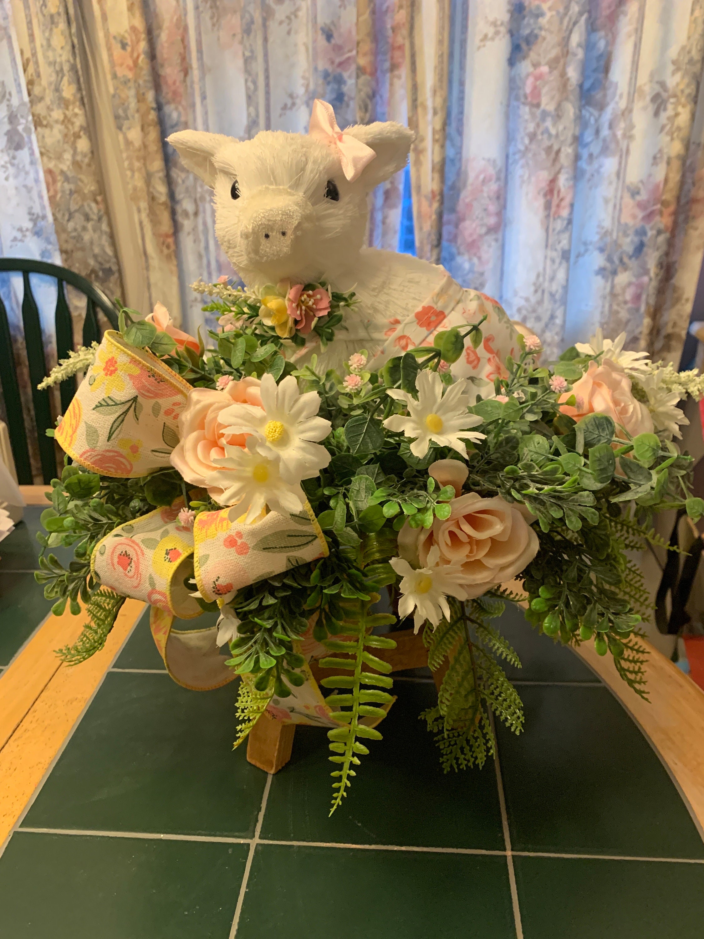 Pig Centerpiece for Table, Farmhouse Pig, Pig Table Decor, Country Pig ...