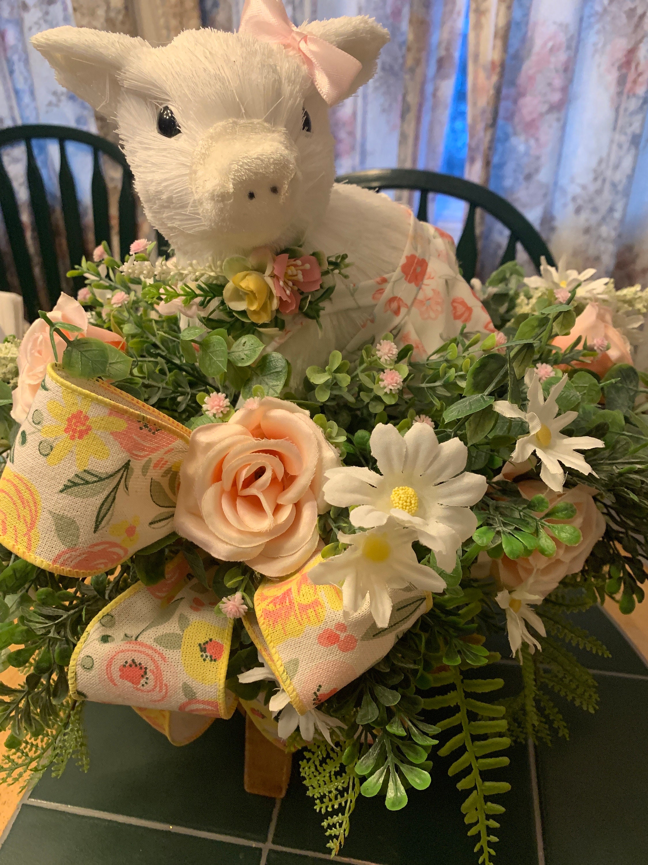 Pig Centerpiece for Table, Farmhouse Pig, Pig Table Decor, Country Pig ...