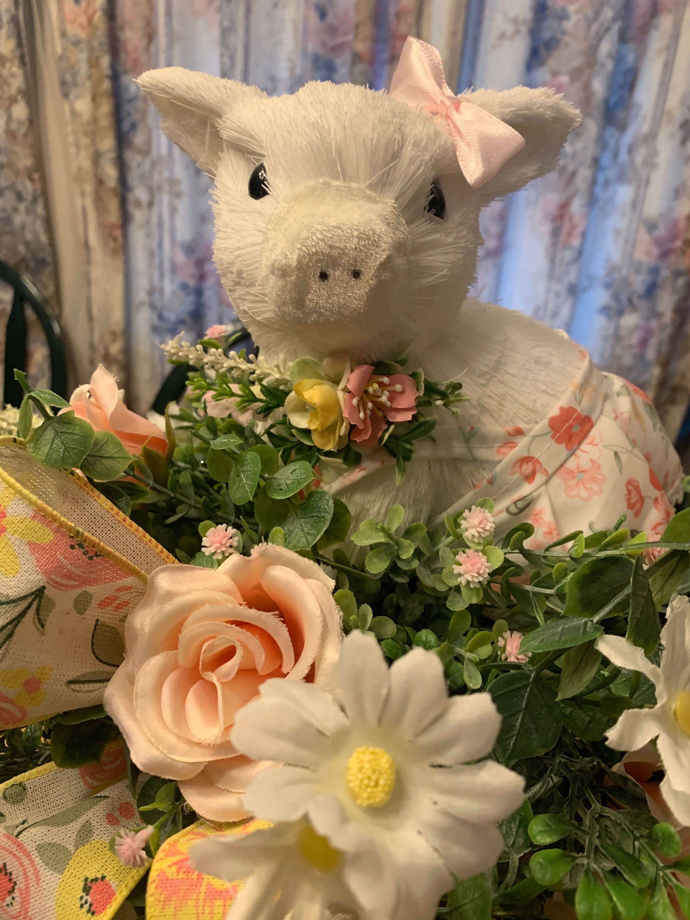 Pig Centerpiece for Table, Farmhouse Pig, Pig Table Decor, Country Pig ...