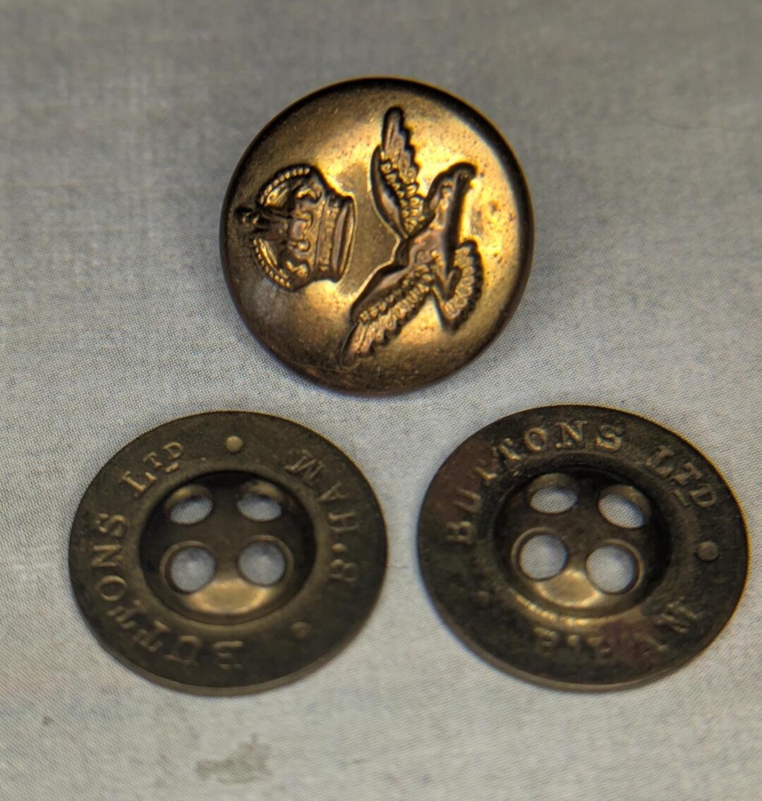Vintage Brass RAAF Button With Backplates – WWII Era King Crown ...