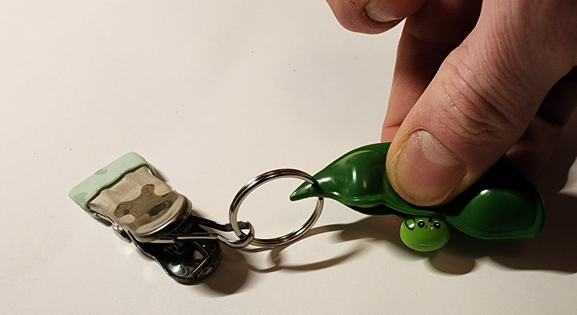 1 Pack Pea Popper Sensory Toy on Clip - Etsy