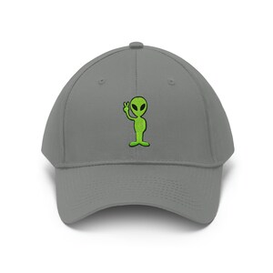 Peaceful Green Alien Embroidered Cute UFO Hat, Funny Outer Space Alien ...