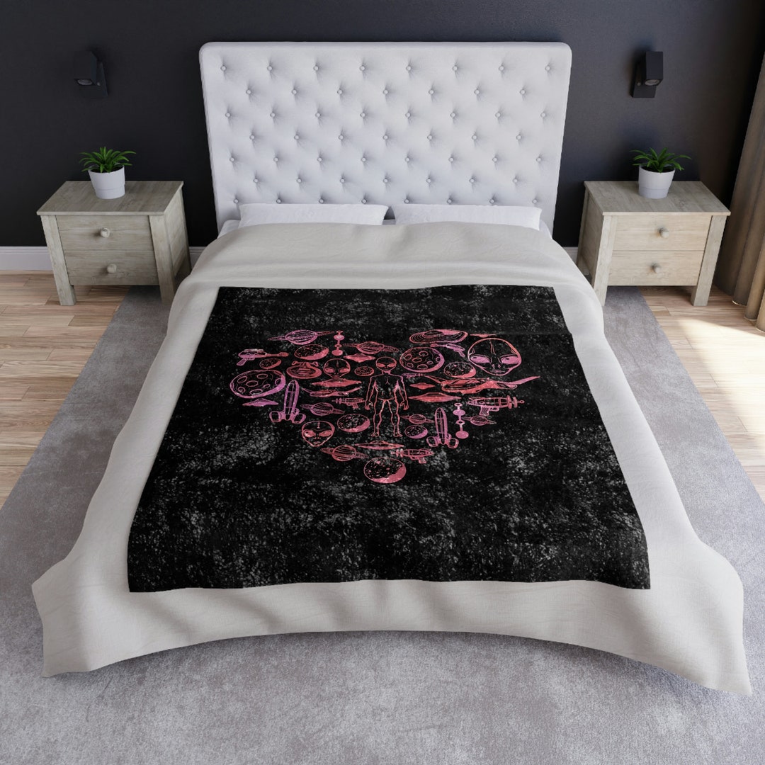 Cute Heart Alien Abduction UFO Crushed Velvet Blanket, Home Decor - Etsy