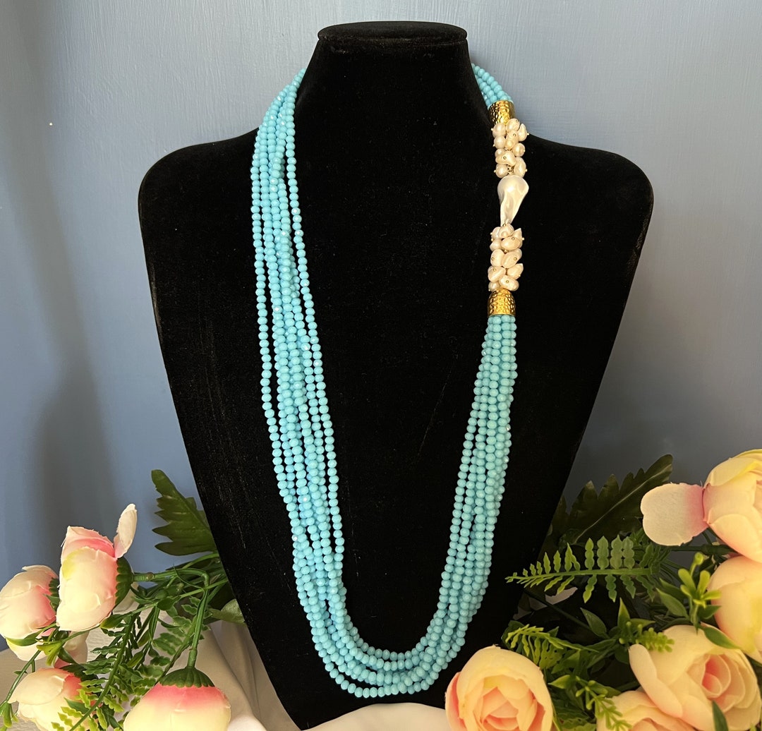 Collana cristalli e perle scaramazze. Multifilo azzurro, collana lunga ...