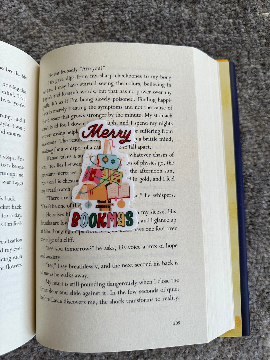 Merry Bookmas Sticker, Christmas Book Lovers Sticker, Cute Kindle ...