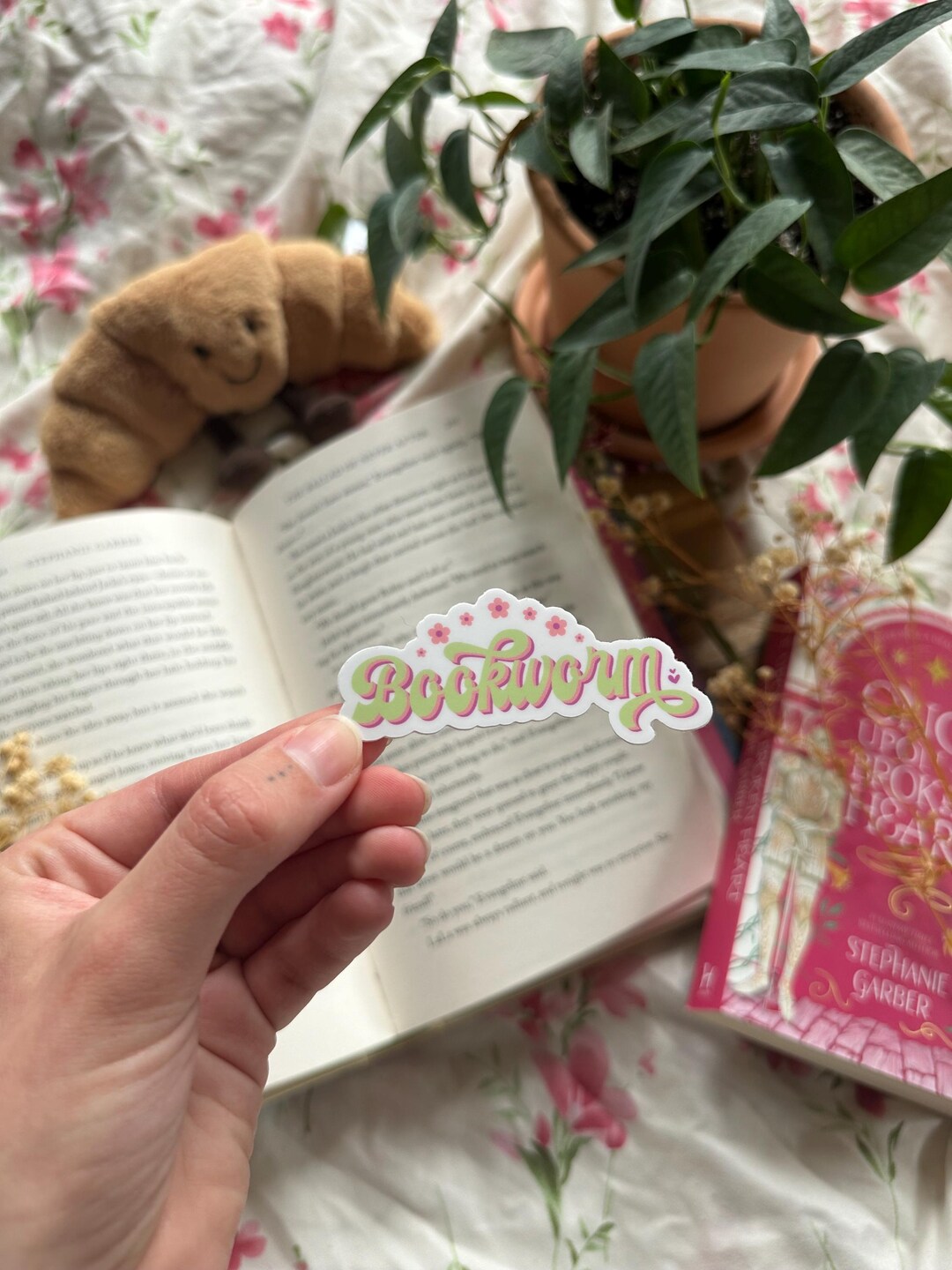 Bookworm Sticker, Kindle Sticker, Cute Bookish Sticker, Reading Sticker ...