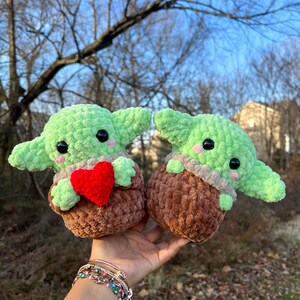 LOW SEW Grogu - Crochet Pattern - Etsy