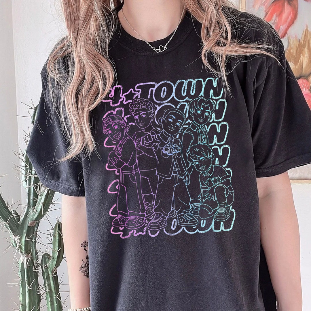 Disney Pixar Turning Red 4 Town Neon Gradient Group T-shirt - Etsy