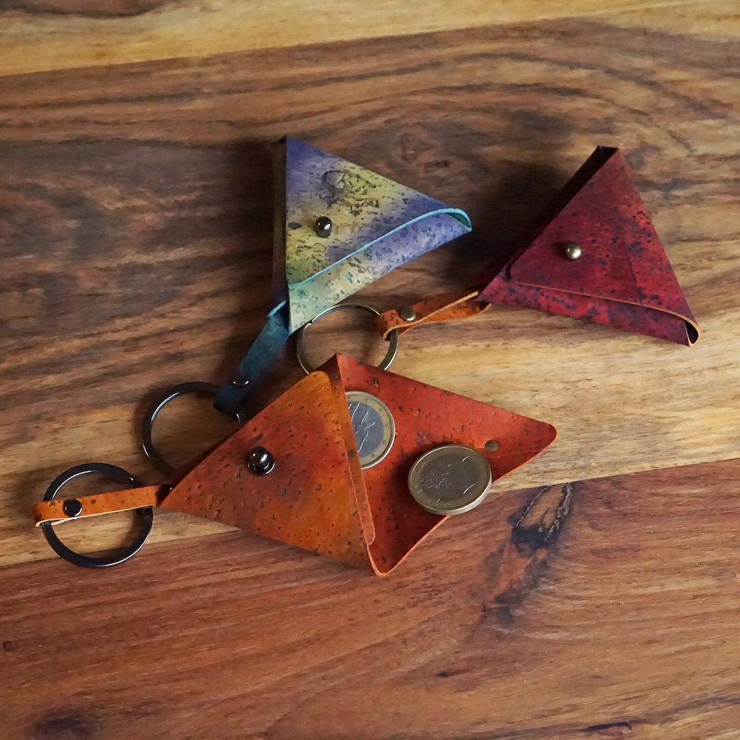 Cork Triangle Key Ring/ Vegan Key Ring / Ecological Gifts/men's Gift ...