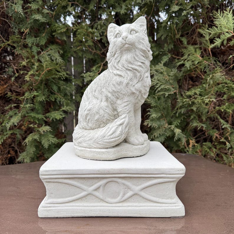 10" Concrete Pedestal Stand: Modern Garden Decor Display Riser Base for ...
