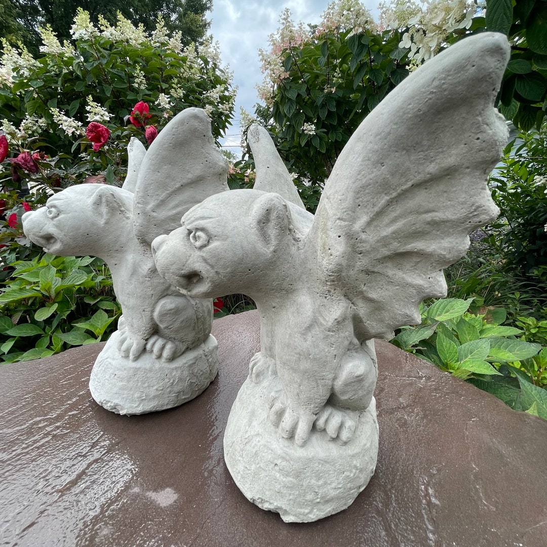 Cement Gargoyle Garden Statue Pair 13 Large Concrete Ornament Sculpture ...