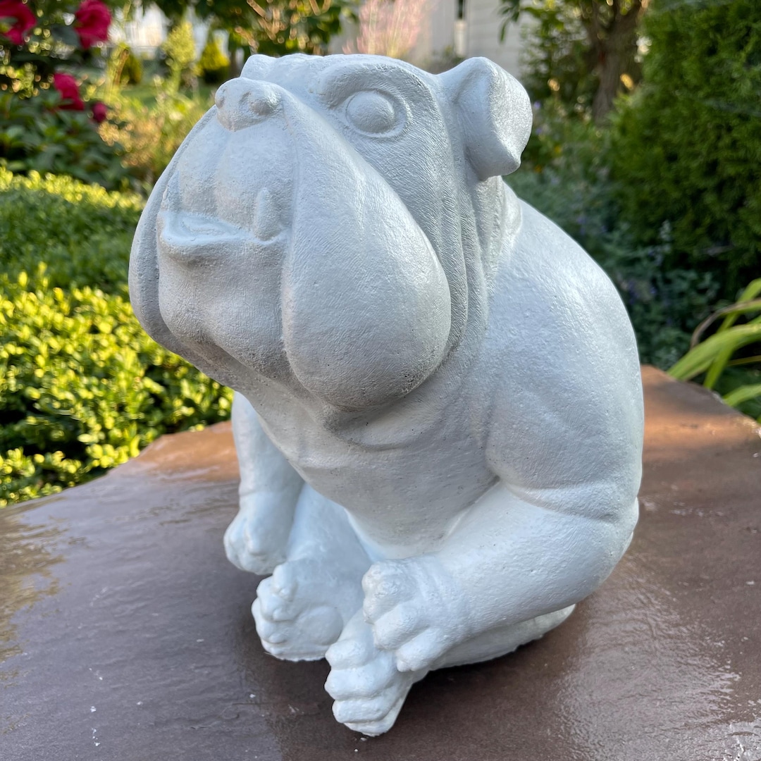 12 Concrete Bulldog Garden Statue UGA Football Mascot Decor Unique Lawn ...