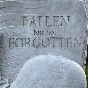 12" Concrete Military Garden Statue Lawn Ornament Outdoor Fallen but ...