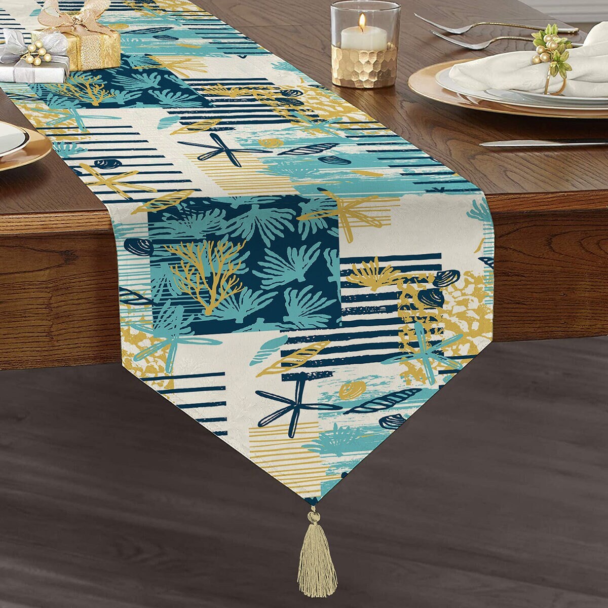 Starfish Design Triangle Runner With Tassel, Ship Wheel and Anchor ...