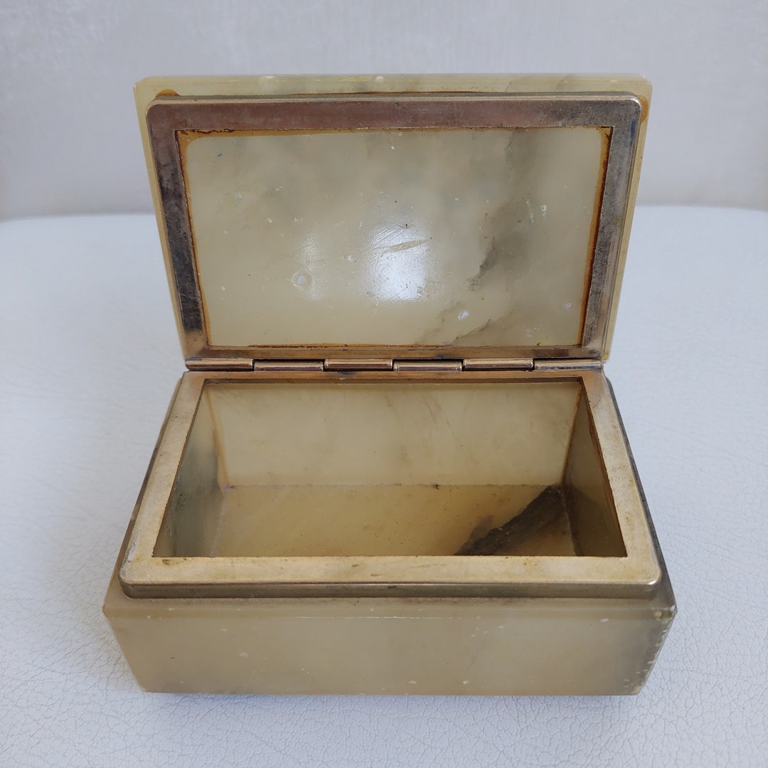 Alabaster Jewelry Box From the 1970s. Small Stone With Hand-painted ...