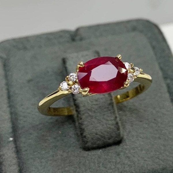Small Ruby Ring - Etsy