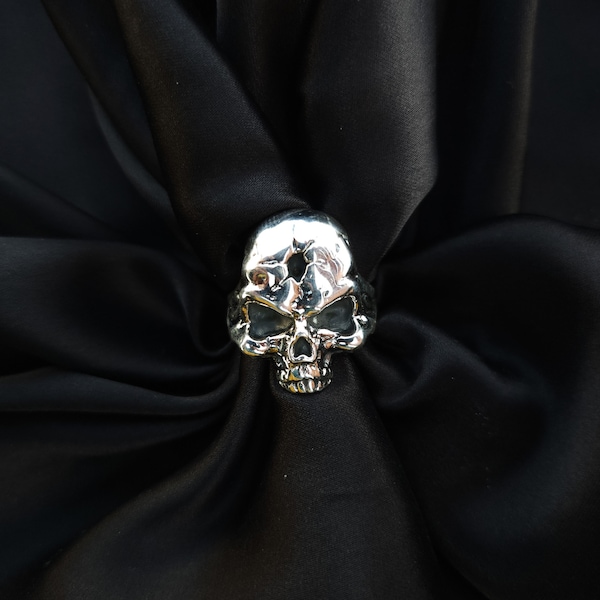 Skull Ring Cliff Burton - Etsy