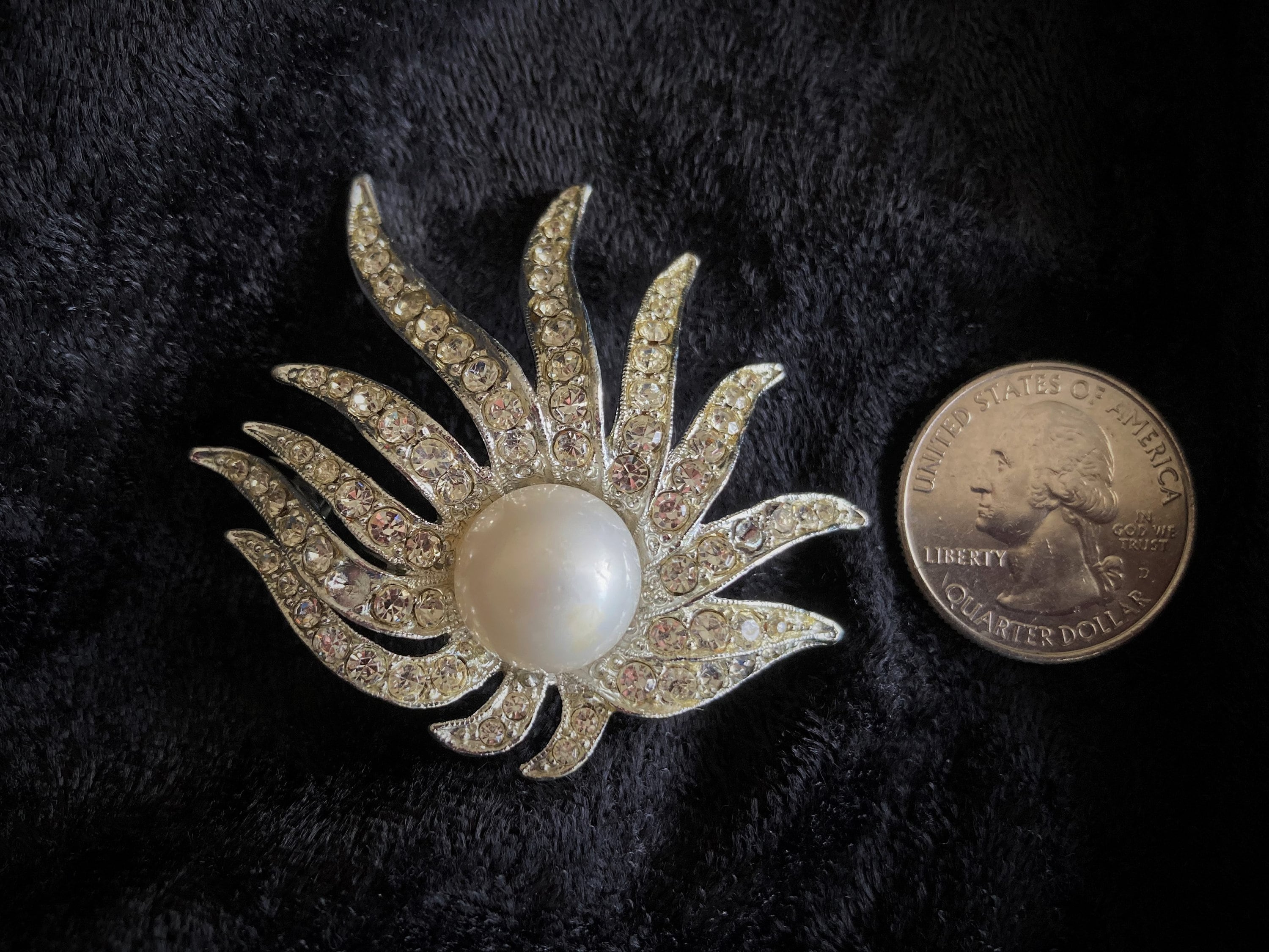 Signed Vintage Celebrity NY Pearl and Clear Stone Brooch and Earrings ...