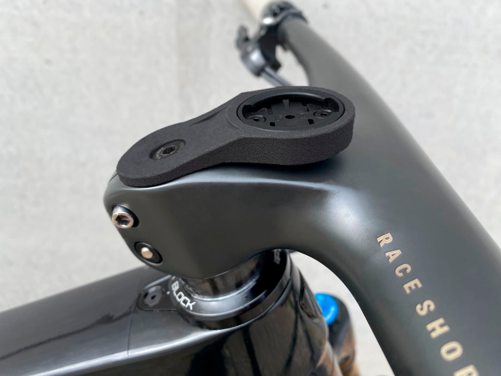 Garmin or Wahoo Universal GPS Mount With Top Cap for Stem or Integrated ...