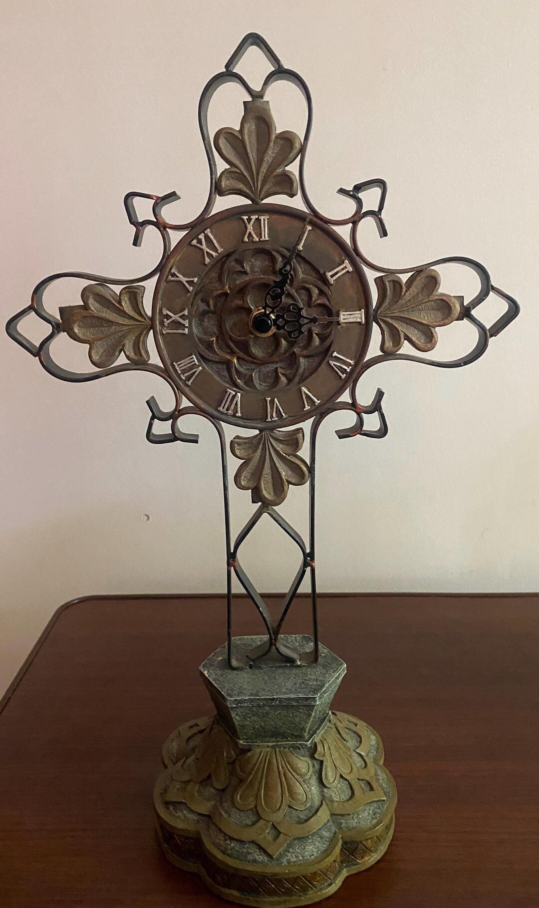Vintage Metal Religous Cross Clock - Etsy