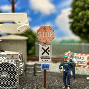 HO-2000-300-02 / 1:87 HO Scale Street Sign "stop Sign + "private ...